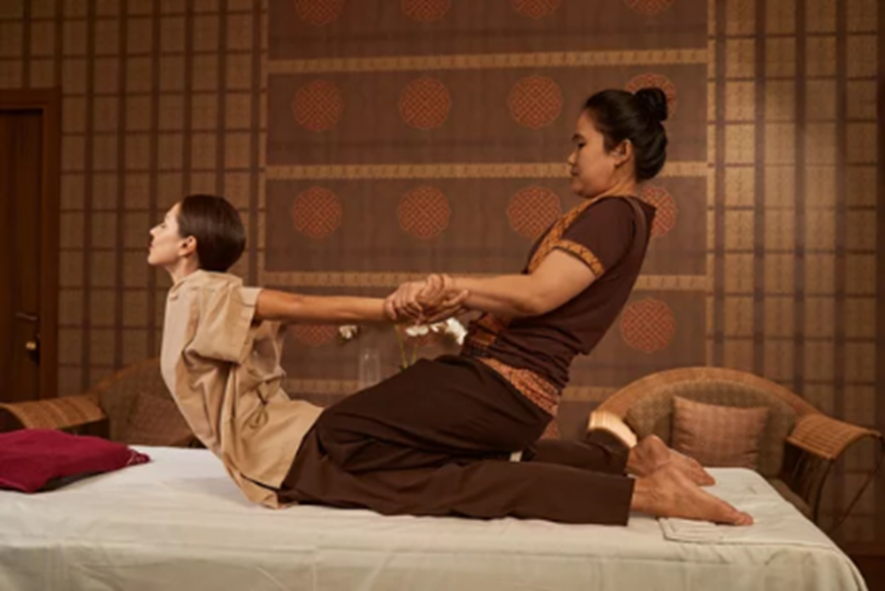 Les Bienfaits Du Massage Thaïlandais Une Oasis De Détente Pour Le